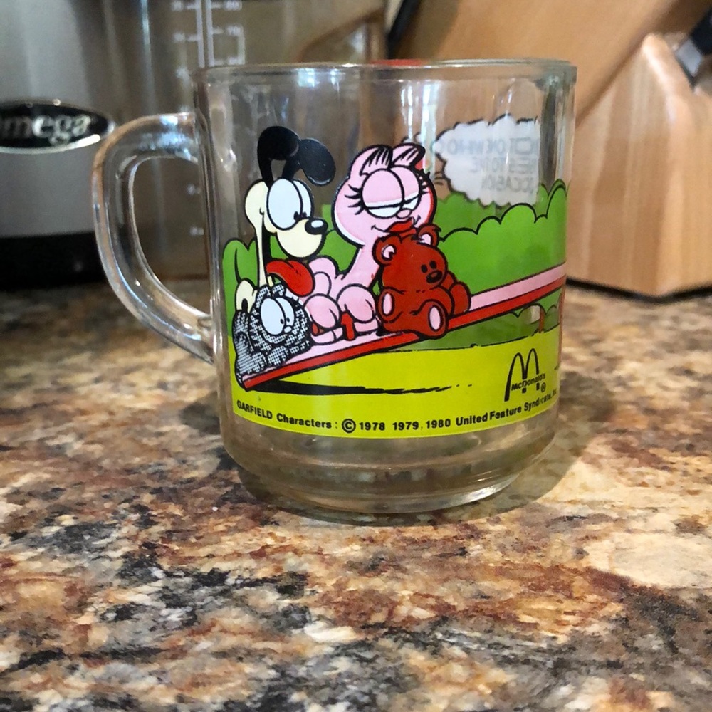 Rare Mcdonald’s Garfield Cup/Mug - Gem
